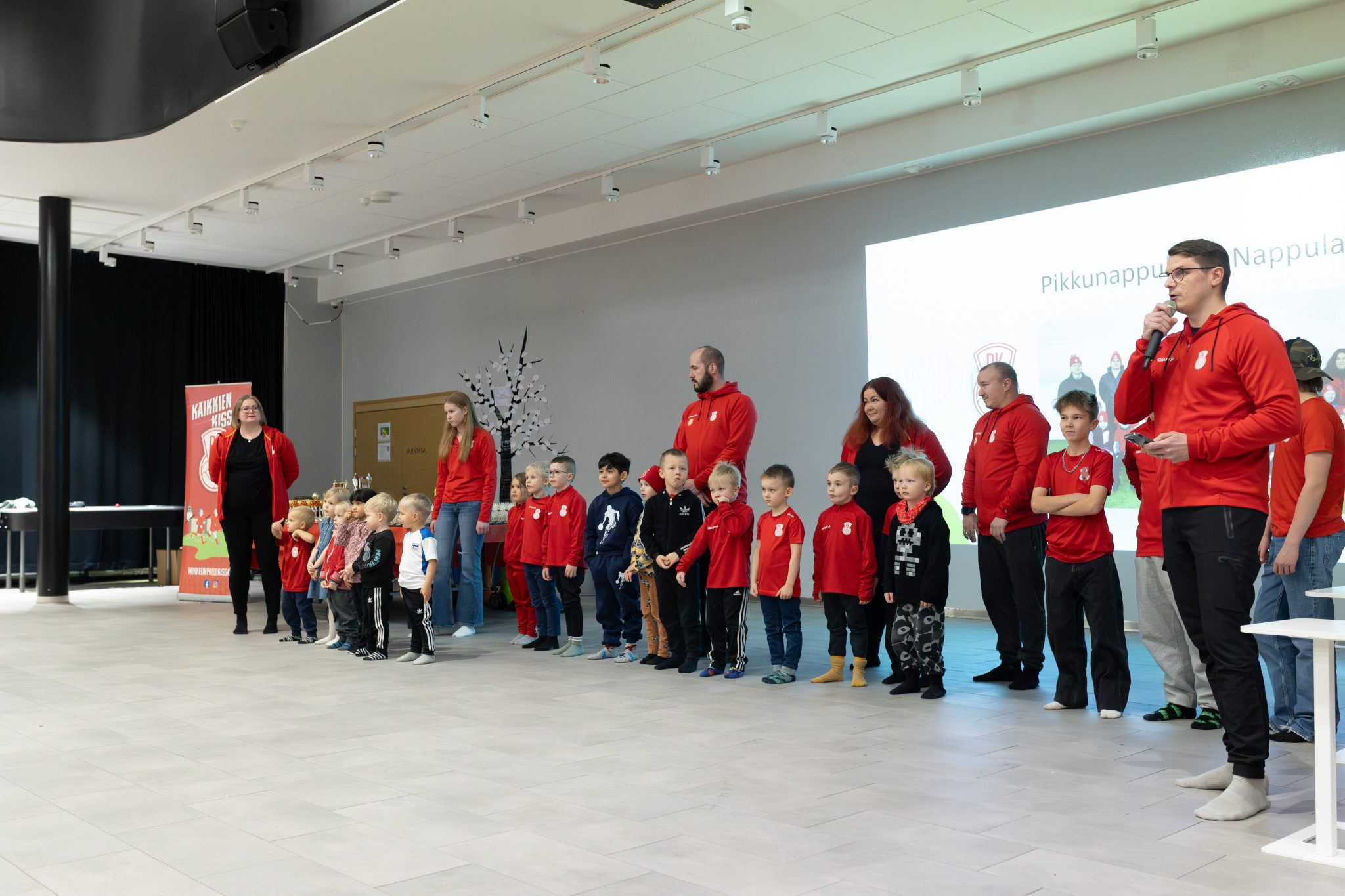 Pallo-Kissojen juniorien kauden 2025 päättäjäisiä juhlistettiin 30.10 ...